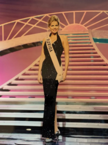 News Anchor Shannon Bream was a pageant beauty queen. She won two ...
